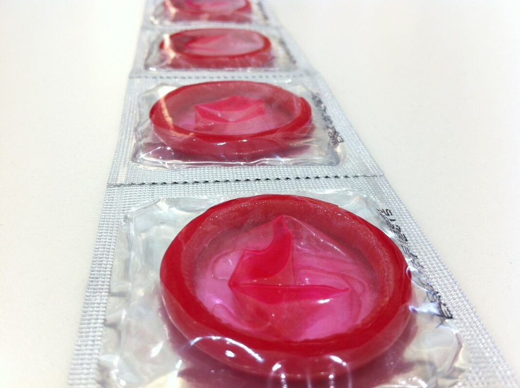 8 Always Male contraceptives and Non Hormonal Methods - HealthPulls